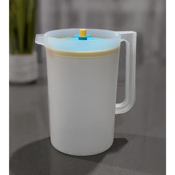 Tupperware | Dining | Tupperware Classic Gallon Pitcher With Push ...